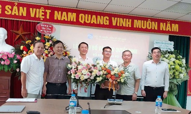 Nhà báo Phạm Văn Anh được bổ nhiệm làm Phó Tổng Biên tập Tạp chí Điện tử và Ứng dụng